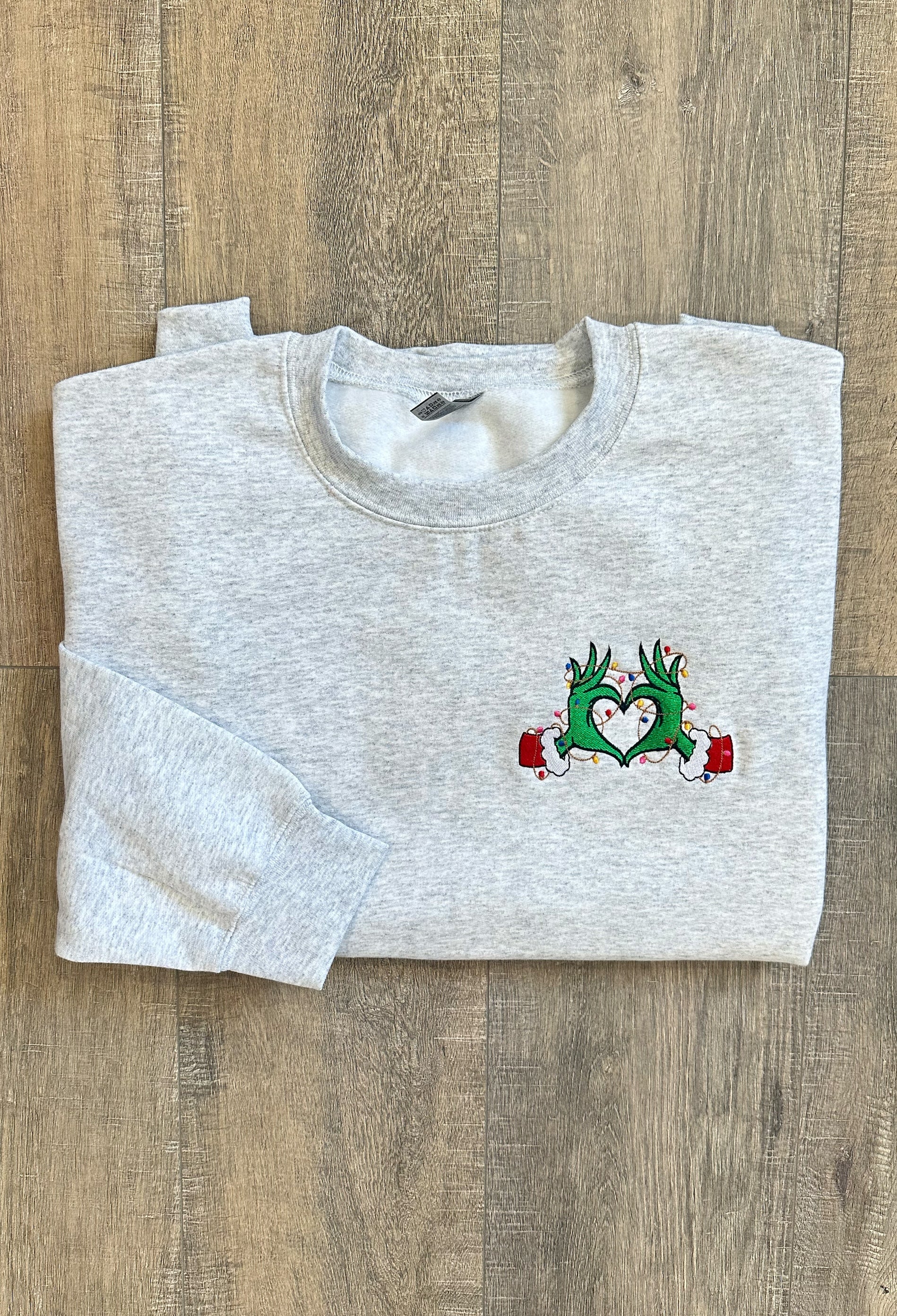 EMBROIDERED GRINCH HEART – Spirit&Tribe